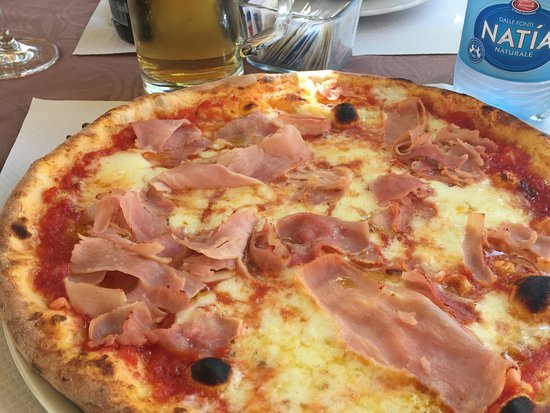 Best Pizza In Positano- Top 5 Pizzerias In Positano - Visit Beautiful Italy
