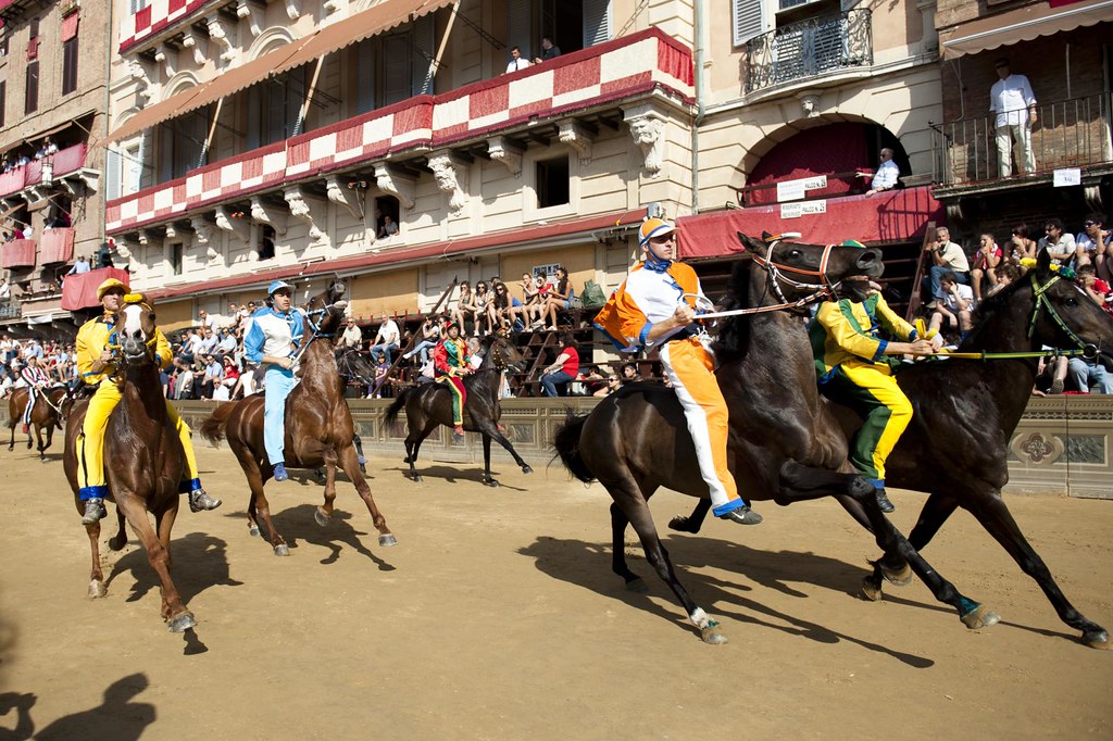 What Is The Palio? The Complete Guide To Famous Siena's Horse Race ...